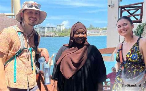 Woman Breaks Cultural Religious Barriers To Work As A Tour Guide The