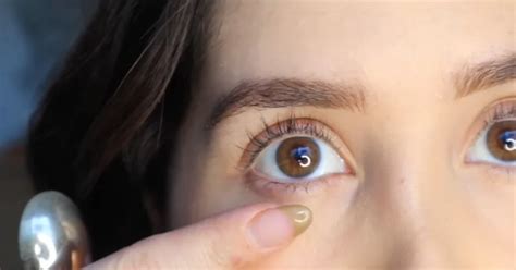 How To Curl Fake Eyelashes Without Curler Find Out Here