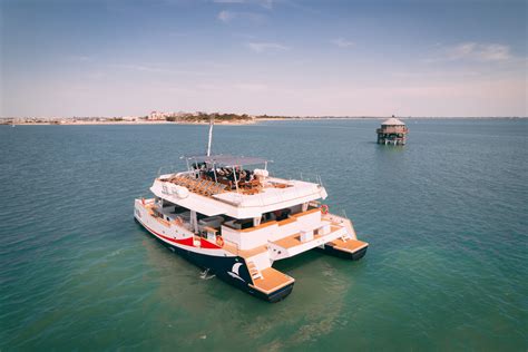 About Us Riviera Boat Party