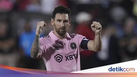 Messi Kini Jadi Spider Man