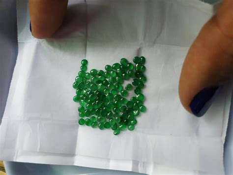 ပယင္း ႏွင့္ ေက်ာက္စိမ္း နီလာ ပတၳျမား ရတနာမ်ား အရိုင္း အယဥ္ ၀ယ္ေရာင္း Id No A0028