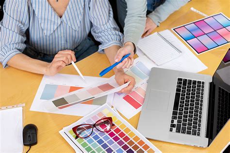 Услуги печатни услуги и персонализирани подаръци от Gpts