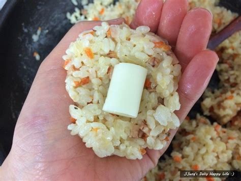 바삭한 아란치니 이탈리아 시칠리아 지방 전통음식