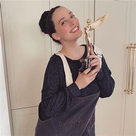 I Love Kat Dennings As The Busty Nerd Girlfriend Scrolller