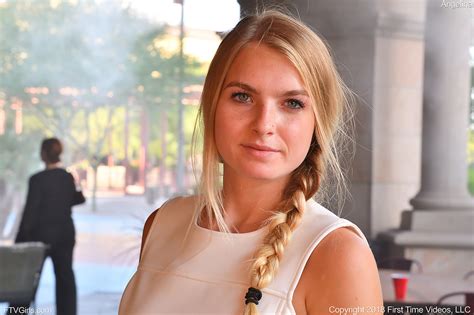 Hannah Hawthorne Model Profile