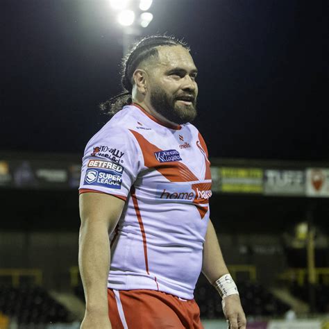 Hurrell Extends Saints Contract