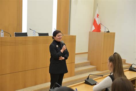 ანა ნაცვლიშვილი სტუდენტური პარლამენტის წევრებს შეხვდა Metronome Ge