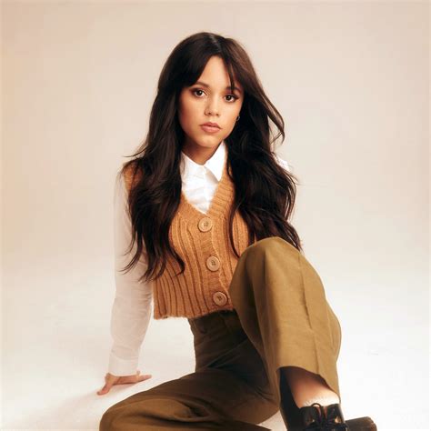 Jenna Ortega 8k Beige Wallpaper