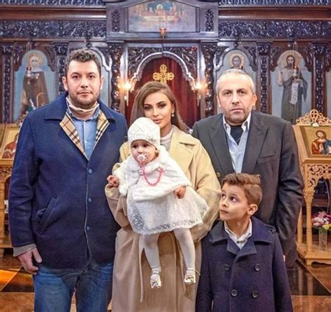 Евгени Будинов към рожденика Мариус Куркински Не спирай да раздаваш любов Хай Клуб