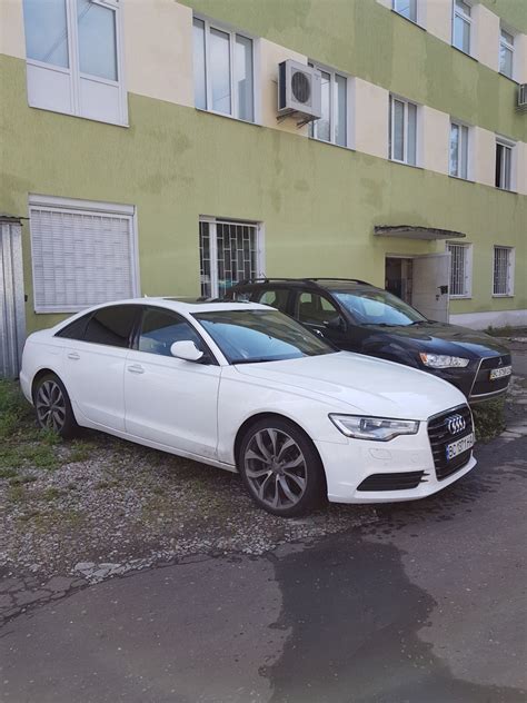 Камера заднего вида в значке VW — Volkswagen Passat B7, 1,8 л, 2012 ...