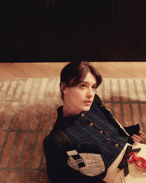 Normal People S Daisy Edgar Jones Talks Sex Scenes With Paul Mescal Artofit