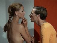 Claudine Auger nue Photos et Vidéos de Claudine Auger Nue Sex Tapes