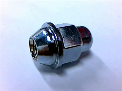 2023 Hyundai Wheel Lug Nut - 529503Y000 | Hyundai Parts Pro