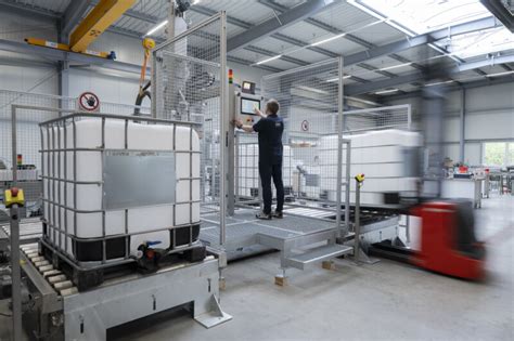 Automated Ibc Filling With Systec Controller Weighing Review The