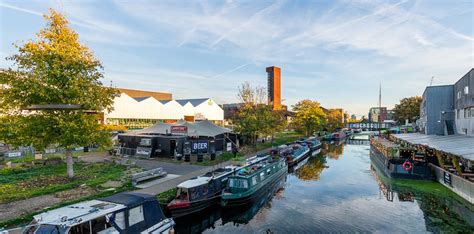 About Hackney Bridge