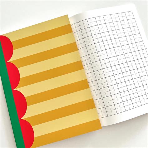 지호맘하우스 저학년노트 8칸 10칸과 고학년노트 줄노트 3종은 속지는 다르지만 겉표지는 같아요😊