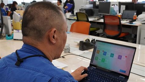 巖本金属株式会社様 営業車を効率的に管理アルコールチェック義務化にもシステムで対応お客様の声 法人向けカーリースならトヨタレンタリース京都
