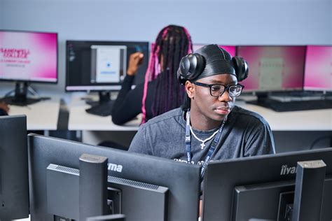 It Data Analytics Aaq Extended Certificate Cadbury Sixth Form College Birmingham