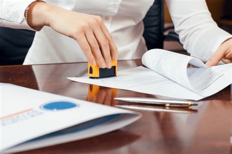 Продажба на фирма през 2021 Прехвърляне на дялове Цени и такси