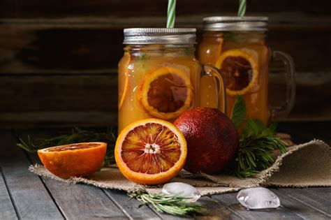 얼음 메이슨 항아리에 혈액 오렌지 주스 차가운 여름 음료 0명에 대한 스톡 사진 및 기타 이미지 0명 감귤류 과일 건강한 생활방식 Istock