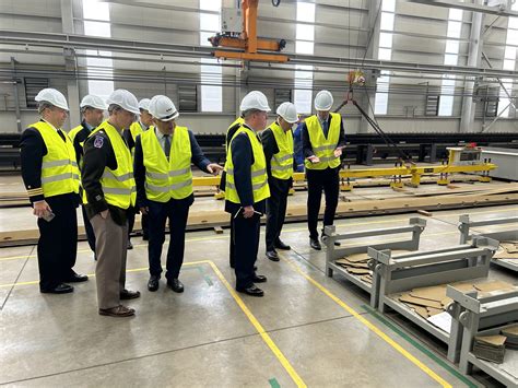 Посещение на американския посланик Кенет Мертен в ККЗ „МТГ Делфин“ МТГ ДЕЛФИН