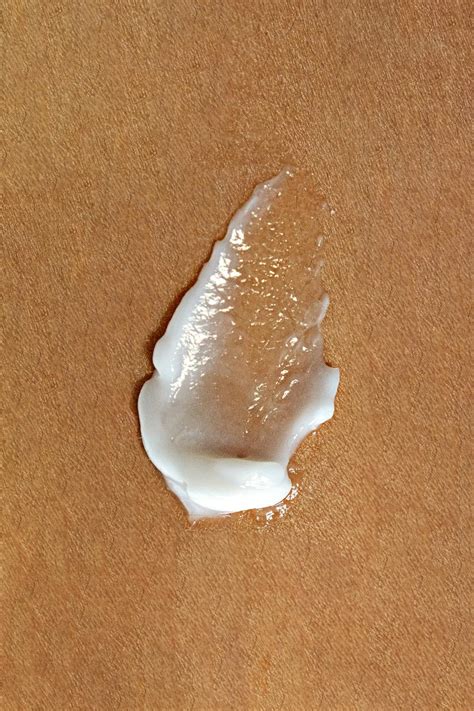 건강 고급 스킨케어 기사 로션 매크로 모이스처라이저 미용 제품 바디 케어 박피술 보습 부드러운 피부 뷰티 샷 뷰티 정권 뷰티텍스처 셀프 케어 의식