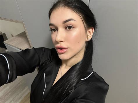 Julietta A Free Live Webcam Show Xxx Chat Xhamsterlive