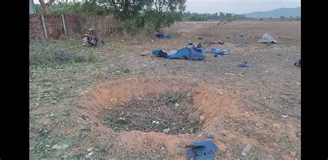 သရက်ချောင်းတွင် စစ်တပ်ဗုံးကြဲသဖြင့် လူငယ် ၂ ဦး သေဆုံး၊ ၈ ဦး ဒဏ်ရာရ