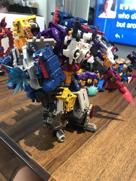 Fan Made Weaponizer Combiner Rtransformers