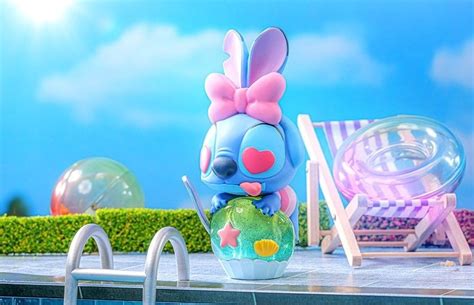 Wtt Hot Toy Cosbi Collection Stitch On Holiday Hobbies And Toys Toys And Games On Carousell