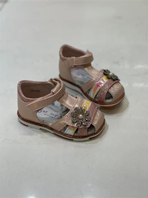 💥Эрэгтэй эмэгтэй хүүхдийн 💥Үйсэн Бэлэн гутал And хувцас