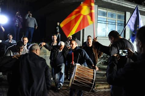 СДСМ слави со зурли и тапани Фокус