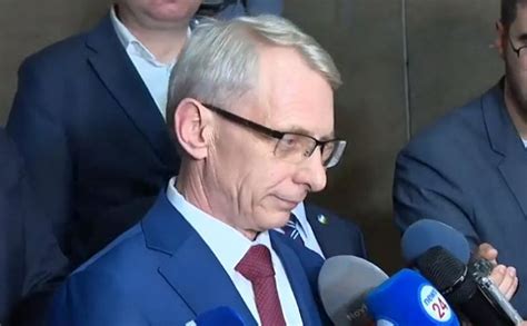 Денков се надява на втори транш по плана за възстановяване до кра