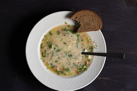 고기와 야채 믹스 사워 크림 크바스로 차가운 러시아 오크로시카 수프의 재료 0명에 대한 스톡 사진 및 기타 이미지 0명 감자 요리 건강한 식생활 Istock