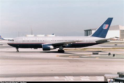 Boeing 767 222 United Airlines Aviation Photo 0145031