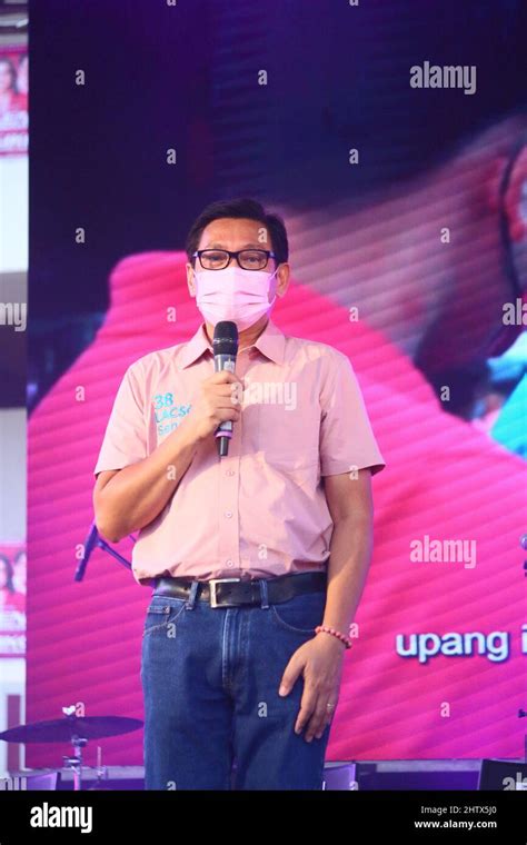 Senatorial Candidate Alex Lacson Talks At The Stage During The Cebu