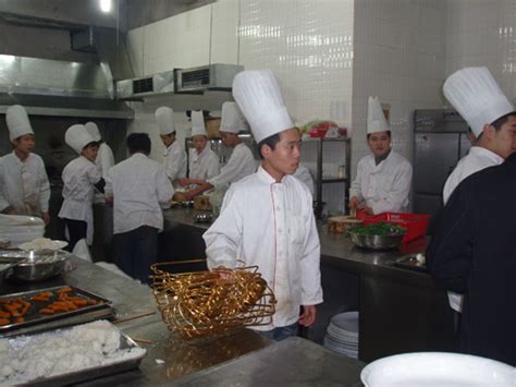 重庆市万州区才华职业培训学校万州焊工培训万州电工办证万州区才华学校