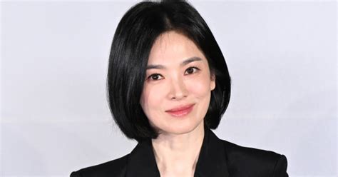 [md포토] 똑단발 송혜교 문동은 아닌 개성강한 수녀 캐릭터