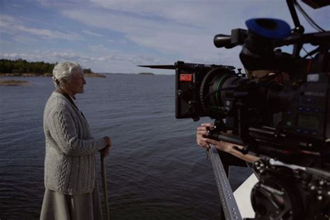 Regissören Charlie Mcdowell Om Att överföra Sommarboken Till Vita Duken