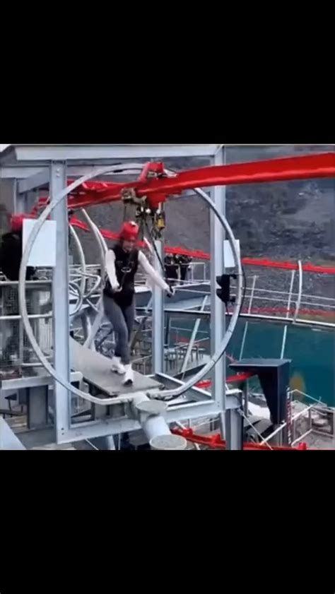 웃음 유니버스 와 미쳤다 ㄷㄷ 이게 진짜 롤코야 롤러코스터 익스트림 스릴 놀이기구 대박 Instagram