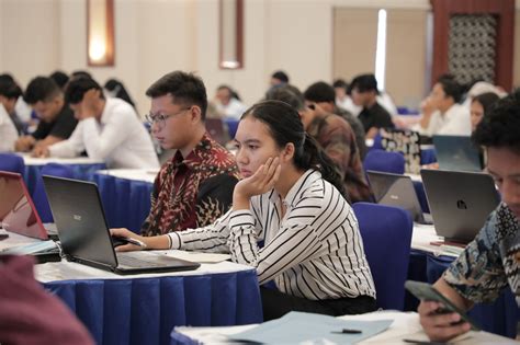 312 Calon Mahasiswa Itpln Antusias Mengikuti Seleksi Di Medan