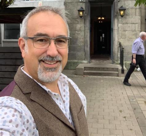 Scots Sir Facing Axe For Alleged Hotel Sex Passed Notes With Pupil