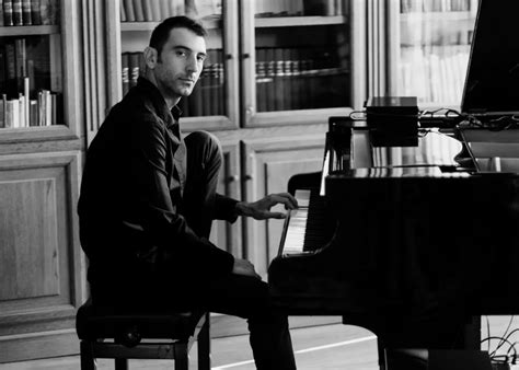 Andrea Vanzo Midnight Mango Live Booking Agents