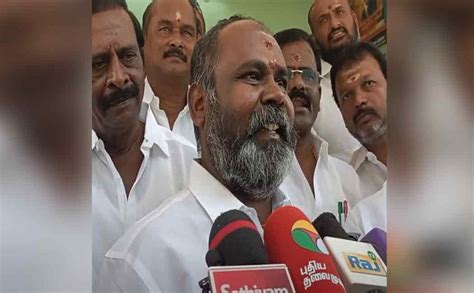 “இருவர் மட்டும் பேசும் விஷயம் அதில் எடுக்கும் முடிவுகள் யாருக்குமே தெரியாது” ஆர் பி உதயகுமார்