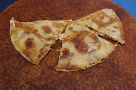 Pizza Vending Machine — Macs Pizza Pub — Clifton Location