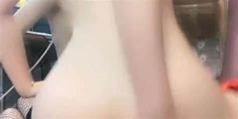 Female Muscle Masturbation With Dildo