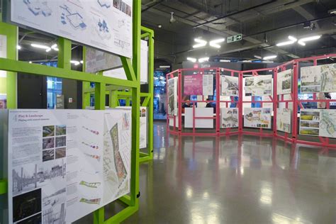 Modular Display Frames Mobile Studio Architects