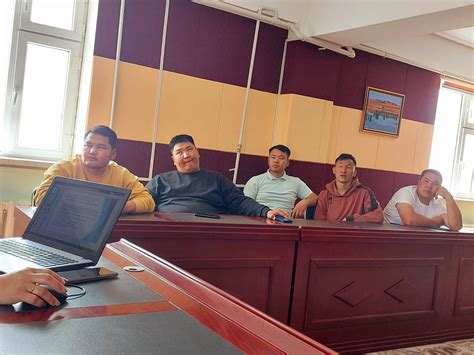 Багийн Засаг дарга нартай мэдээлэл солилцлоо