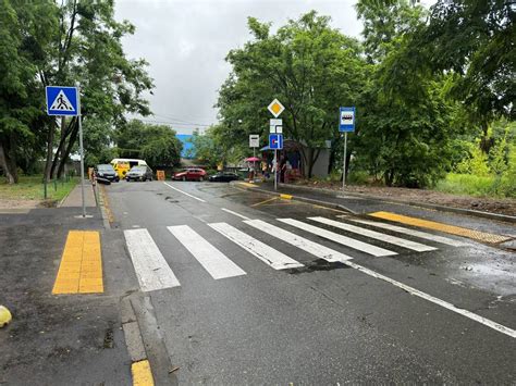 Pedestrian Crossing Detector Object Detection Dataset By Phd Project