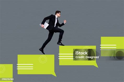 진지한 사업가 실행 텍스트 상자 통신 거품 대화 채팅 아이콘 절연 에 그려진 배경 의 복합 사진 콜라주 30 34세에 대한 스톡 사진 및 기타 이미지 Istock